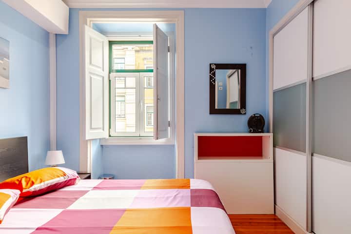 1- Cozy  Double Bed -  Metro:arroios & Alameda. - Lisbon