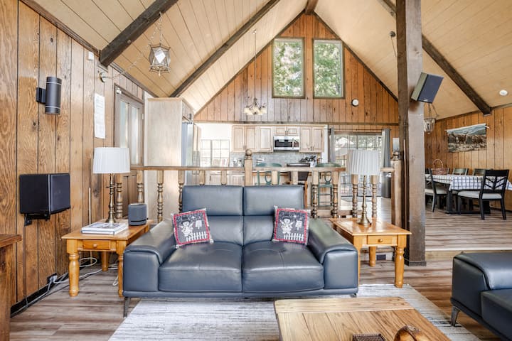 Centrally Located Large 3 Bedrm/available Ev Charg - Big Bear Lake, CA