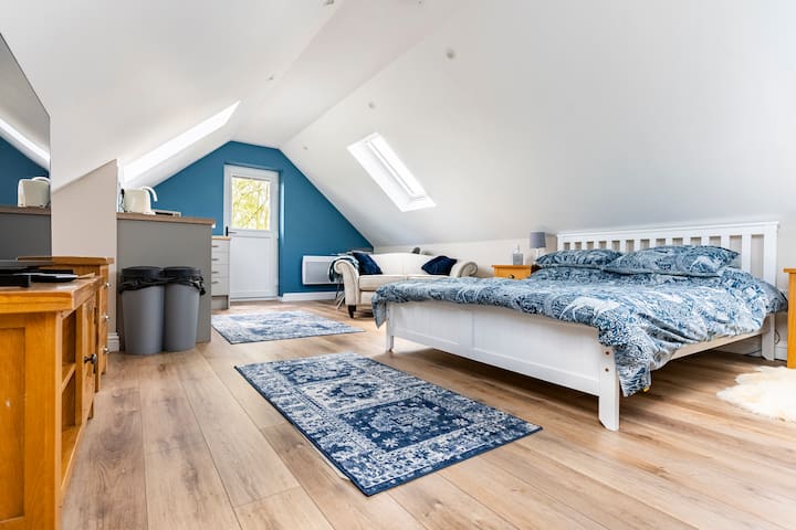 Farmhouse Loft Studio - イギリス サウサンプトン