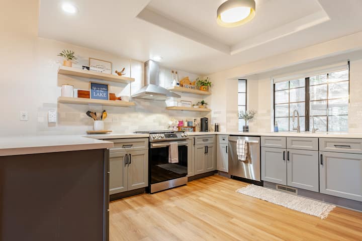 Sleeps 10+ Group Travel 3 Story Cabin Lake Gregory - Crestline, CA