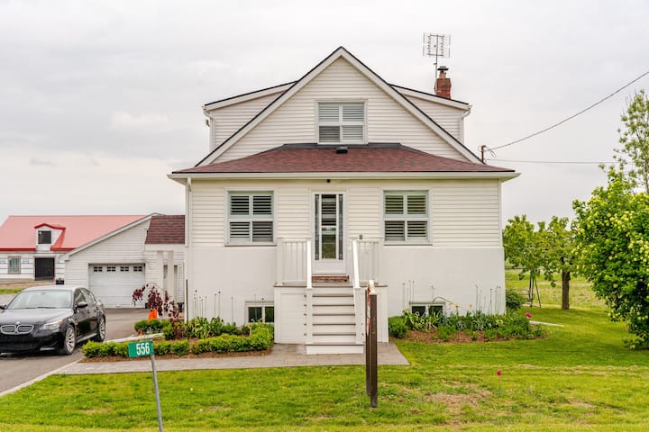 Welcoming Guest House On The Vineyards - Grimsby