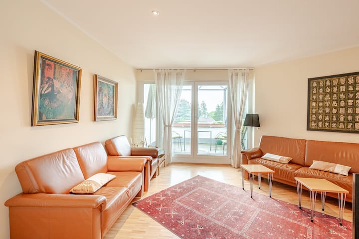 Schöne Dreizimmerwohnung Mit Terasse - Munique