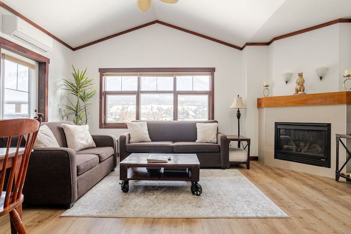 5* Condo In The Heart Of Canmore *With Ac* - Canmore
