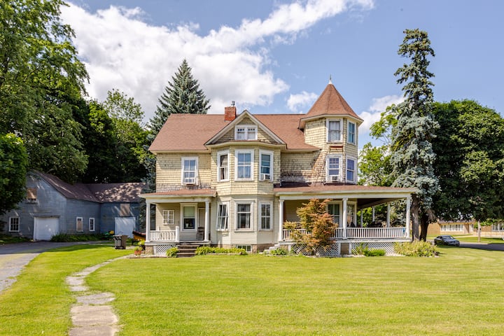 Victorian Home With Modern Charm - Plattsburgh, NY