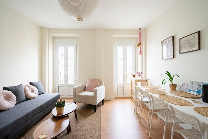 Private Ensuite W/river View Terrace In Graca! - 里斯本