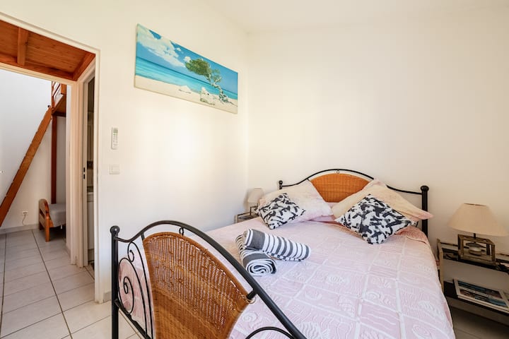 Mazet 5 Pers Jardin, Wifi Parking Gratuit Plages - Var