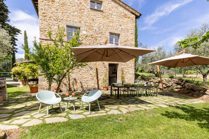 Luxury Serviced Family Villa - Pool/hot Tub *A/c* - Montepulciano