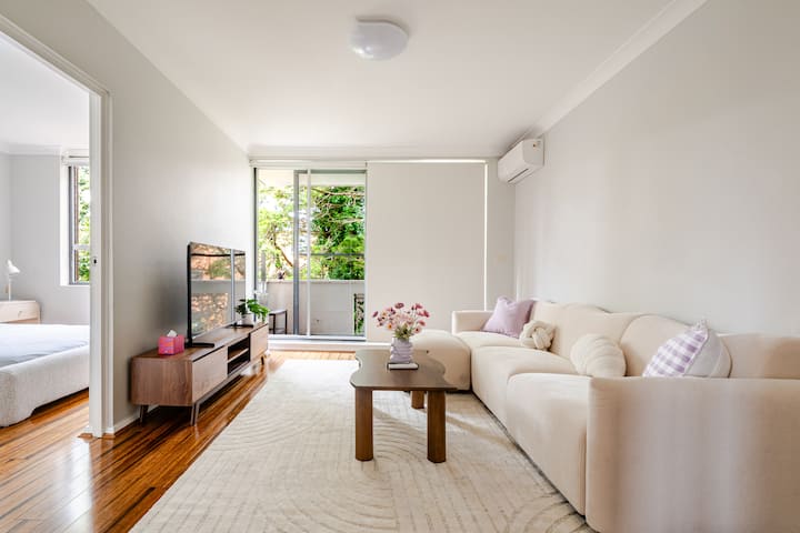 Cosy & Quiet Art Deco Apartment In Randwick - Randwick