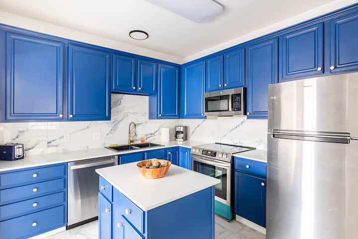 Newly Renovated 3 Bed, 3 Bath, 2 Car Gar, Ev Chrg - Frisco, TX