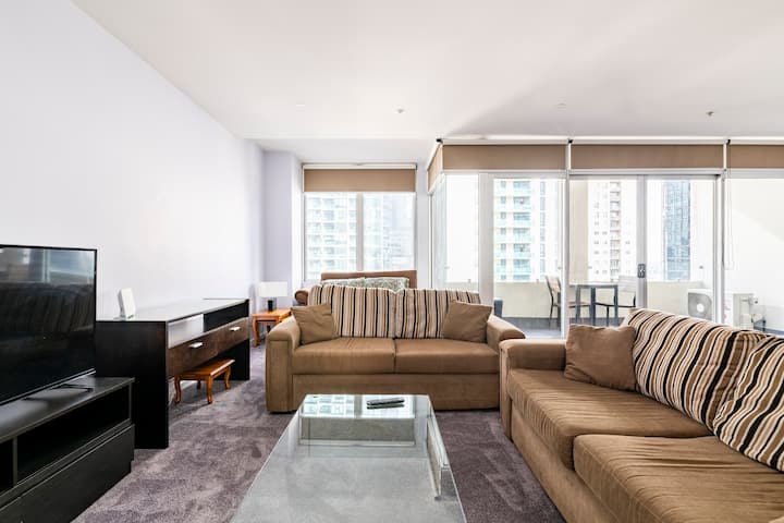 Cbd - Large Living Room - Floor To Ceiling Windows - Australia