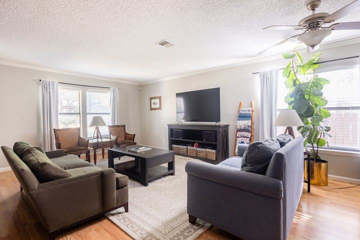 Casa Azùl - San Antonio, TX