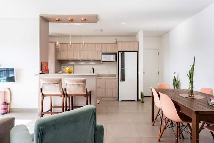 Quarto Aconchegante Em Frente Ao Floripa Shopping - Florianópolis