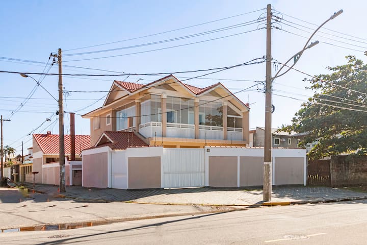 Casa Frente Para Mar Jd Ribamar, Peruibe Sp - Peruíbe