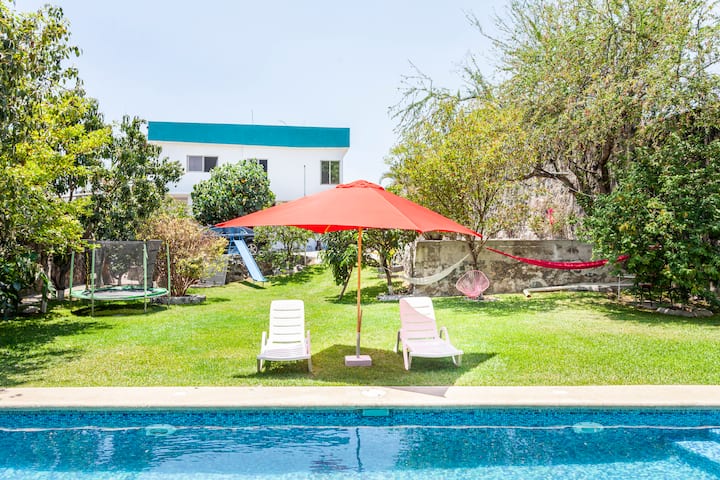 1,000 M2, Up To 18 People, Heated Pool - Cuernavaca