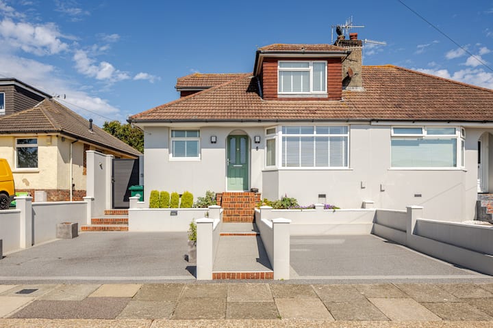 Cosy Private Chalet No. 1 In Hove - Bramber Castle
