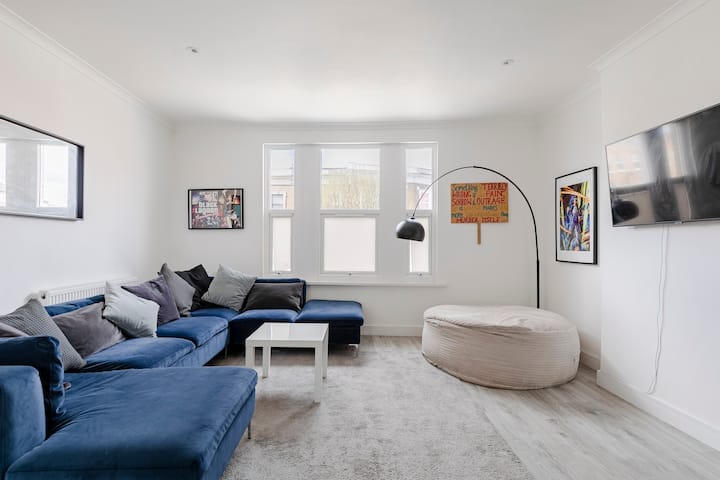 Charming Room In The Heart Of Lewisham - Londen