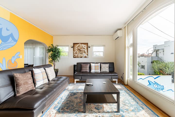 Scenic 2br/1ba Hillside Haven: City & Harbor Views - Balboa Park - San Diego