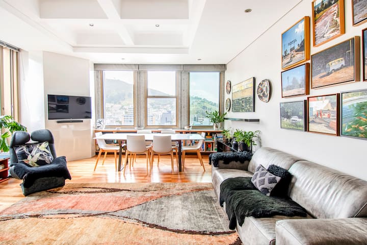 #1504 Cartwright - Stunning Art Apartment - Cape Town