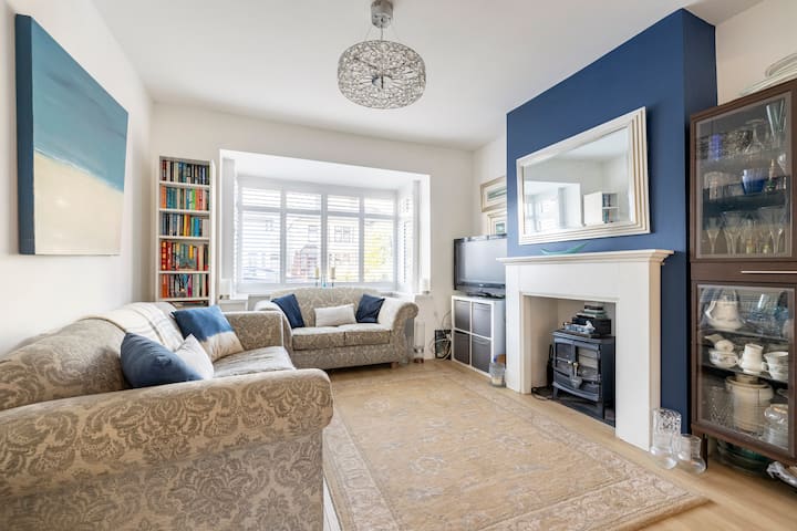 Home Near Cardiff City Centre With Free Parking. - Cardiff