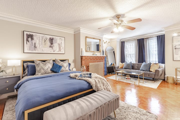 Lees Brooklyn Duplex W/backyard + Close Metro - New York, NY