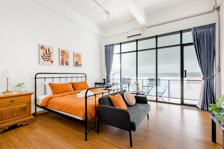 Homemade Icecream House In Local Village - Bangkok