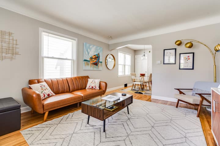 2bdr Modern, Clean And Quiet Oasis - Minneapolis