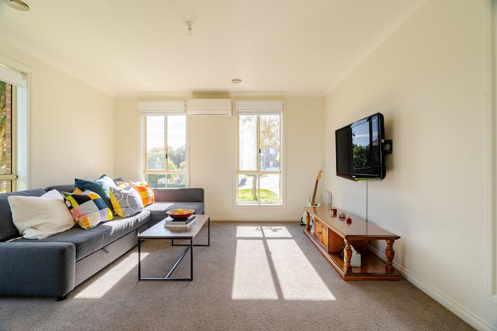 Cosy Modern Thoughtful Room In Ballarat East - Ballarat