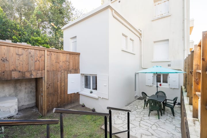 Appartement 3 Pièces Cour Et Jardin Proche Océan - Royan