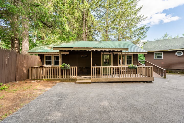 Adirondack Cottage-green Haven Resort-lake George - Lake George, NY