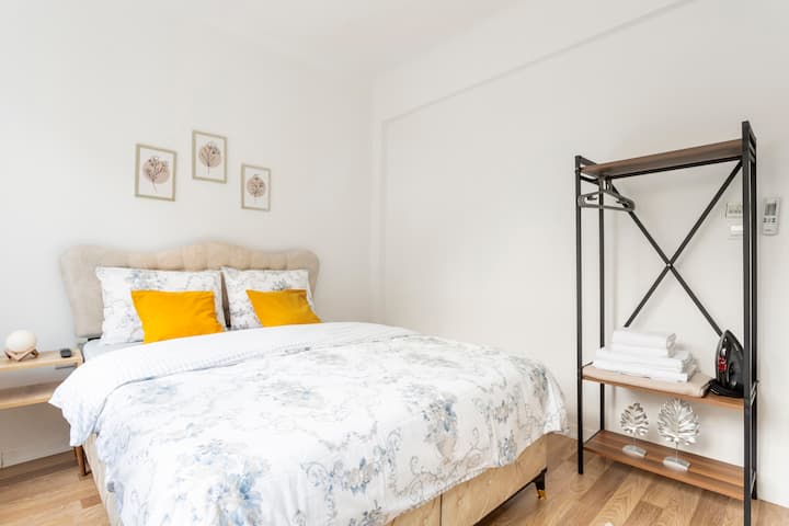 6 Minutes To Taksim Square - Istanbul