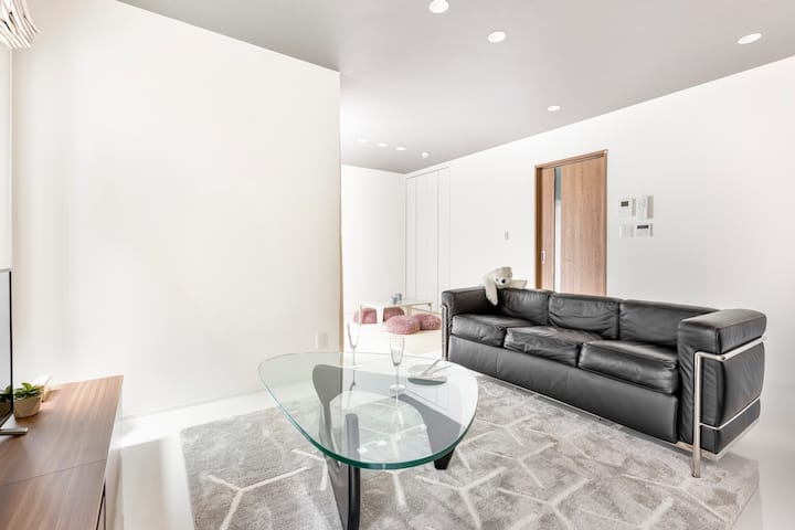 Luxury New Two-storied House In Osaka/free Parking - Osaka