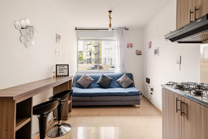 Cálido Apartaestudio Norte Armenia Buena Ubicación - Colombia