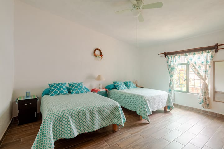 Bonita Casa Familiar - Cocoyoc