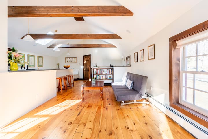 The Cottage At 3 Sisters Farm - Berkshire County, MA