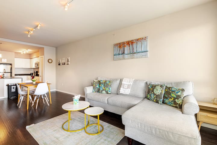 Amazing, Spacious 2 Bed Condo, Heart Of Oak Lawn! - Dallas, TX