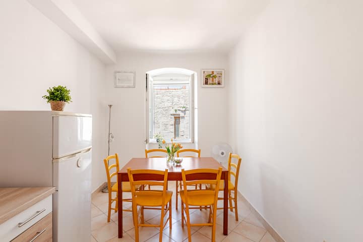 Spacious Cosy Apartment In The Center Of Split - Split