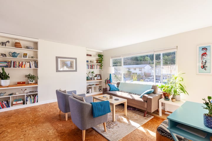 Comfy Home With Big Views - Squamish