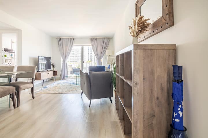 2 Bdrm Wynwood Edgewater Design District Location - Miami