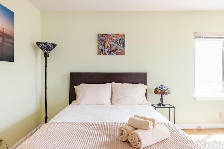 Spacious Charming 1 Bedroom Suite! - Baker Beach, CA