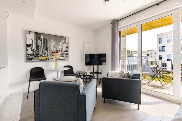 Joli Studio Moderne/balcon, Parking Et Salle Sport - Metz