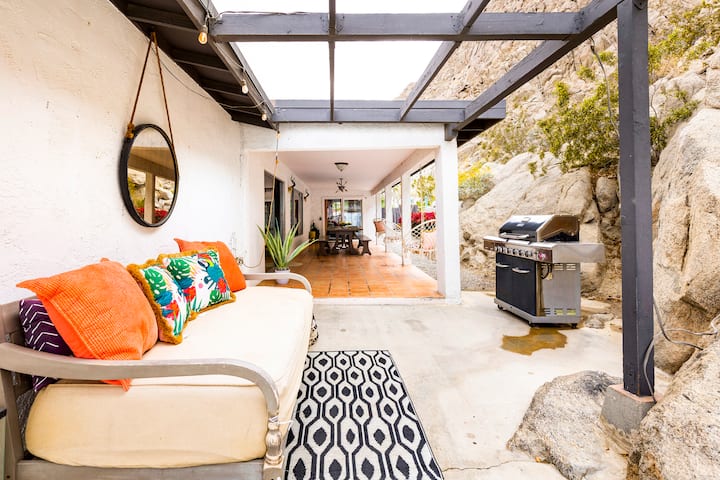 “Cliff House”coachella Favorite” Tik Tok Viral - La Quinta, CA