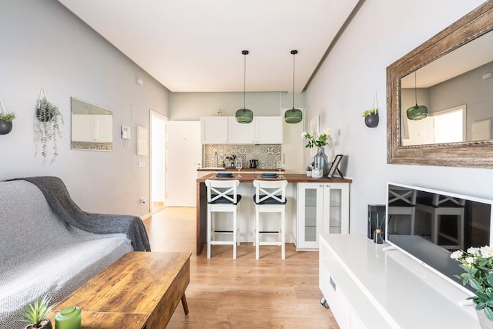 Luxurious, Exquisite, Tranquil Apartment In Triana - Sevilla