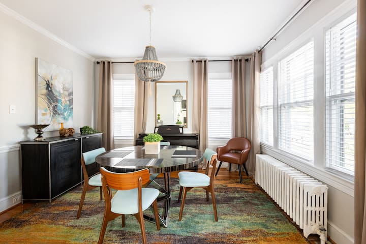 Inviting 3br/2.5ba Home | 1 Miles From Casino - Danville, VA