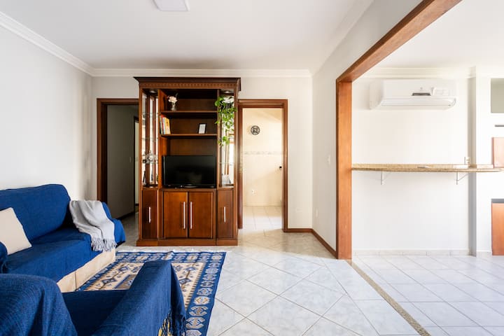 Apê 2 Quartos Com Suíte No Centro - Balneário Camboriú