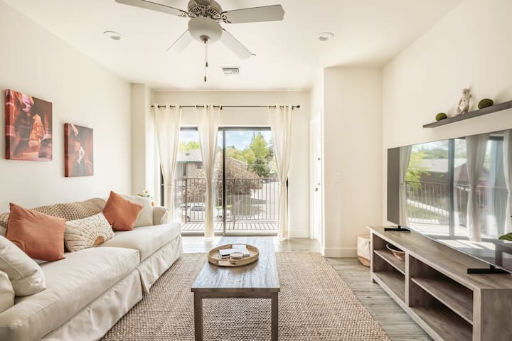 Brand New Downtown Townhouse With Mountain Views - Flagstaff
