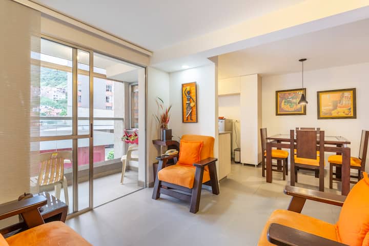 Hermoso Apartamento Loma De Los Bernal Medellín - Medellin, Antioquia, Colombia
