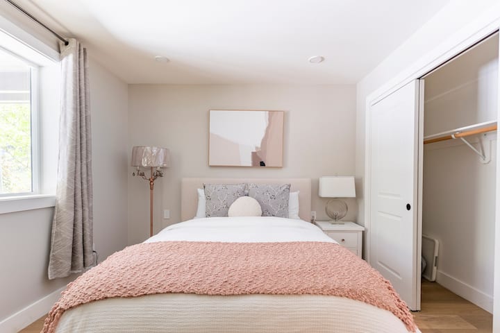 Luxury Entire 2 Bedrooms On Hill Near Sf - Daly City, CA