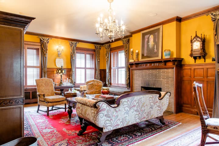 Travis Reed Place- Colonial Revival Home Shadyside - Pittsburgh