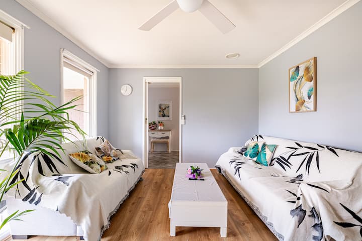 Perfect Staying Place - Melton