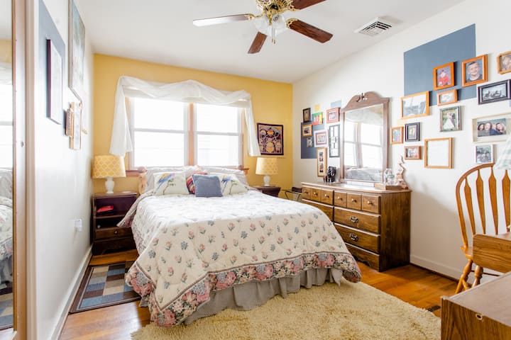 "The Haken Haven In Hershey" - Hershey, PA